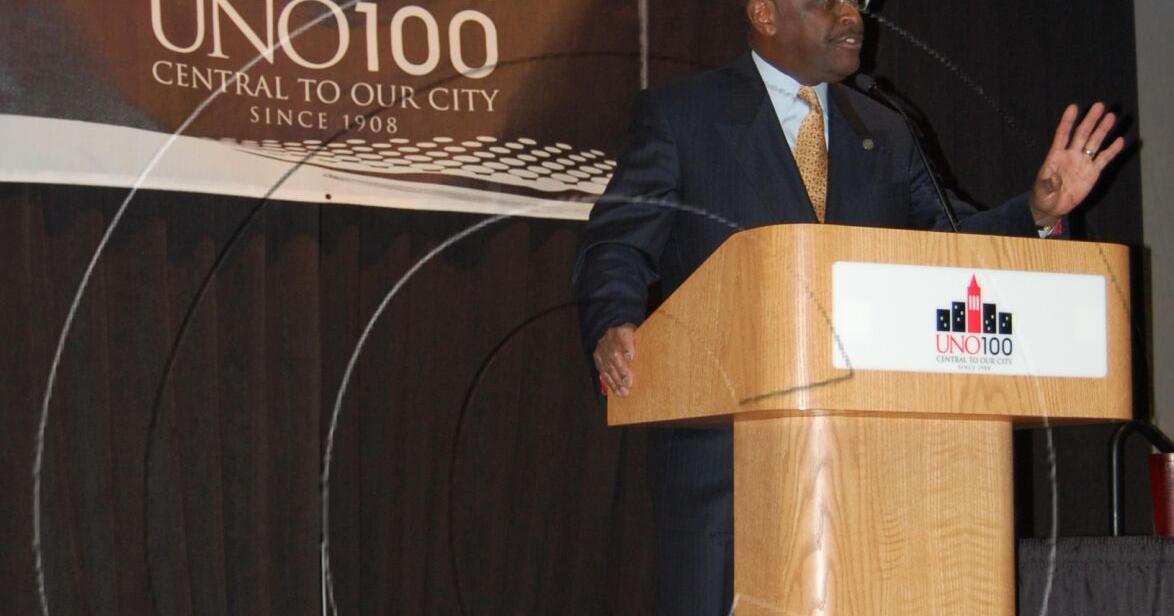 Cain brings leadership sermon to campus | Archives | unothegateway.com