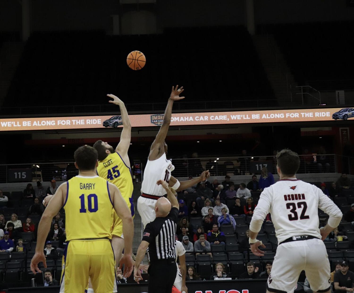 Omaha men's basketball continues historic start with yet another ...
