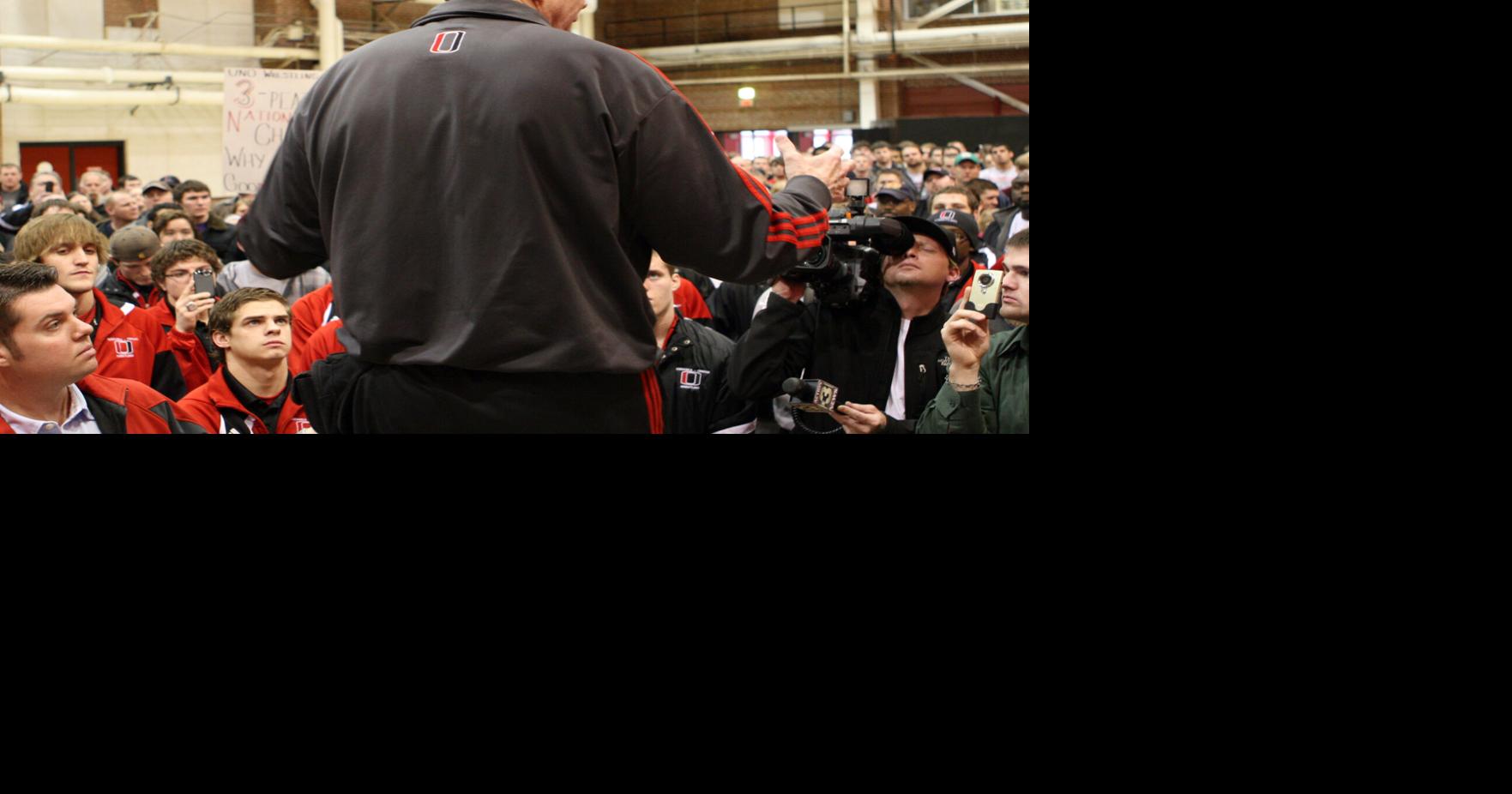 Wrestling rally draws hundreds of supporters | Sports | unothegateway.com
