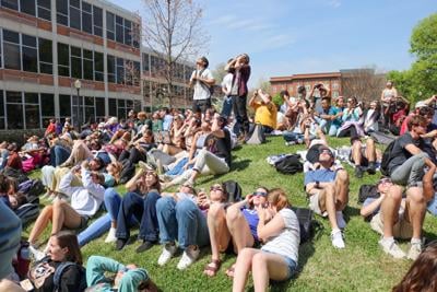 Clemson students, staff, community gather for eclipse | News ...