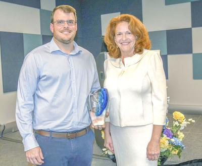 Bouchillon receives 2023 Distinguished Alumni Award | News ...