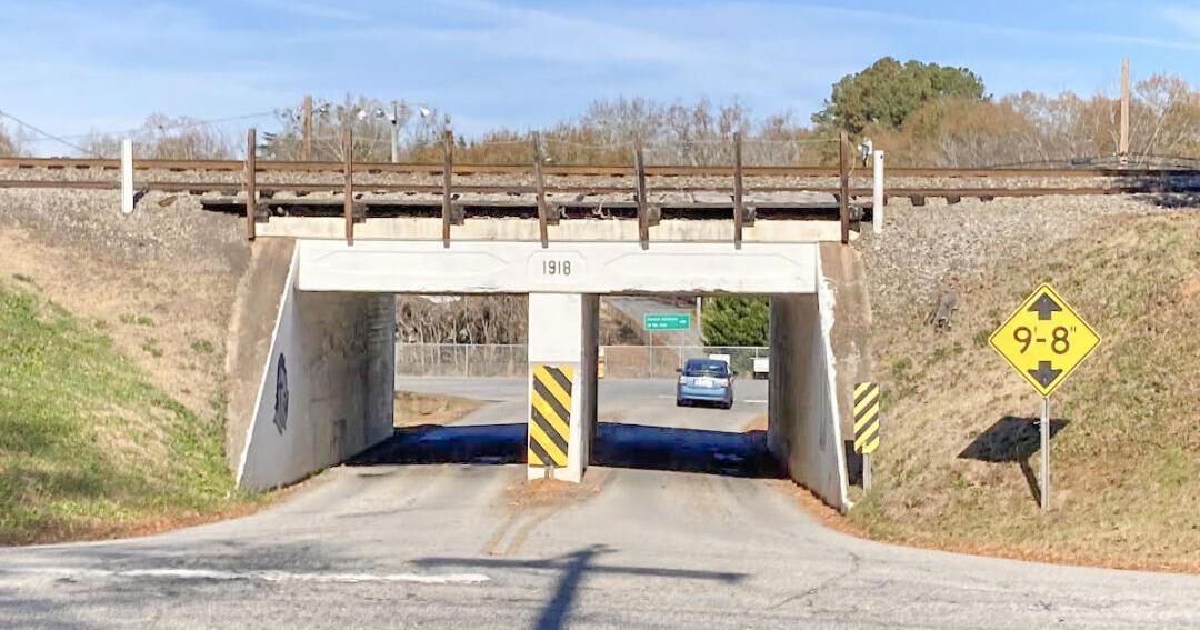 Central officials talk railroad underpass | News | upstatetoday.com