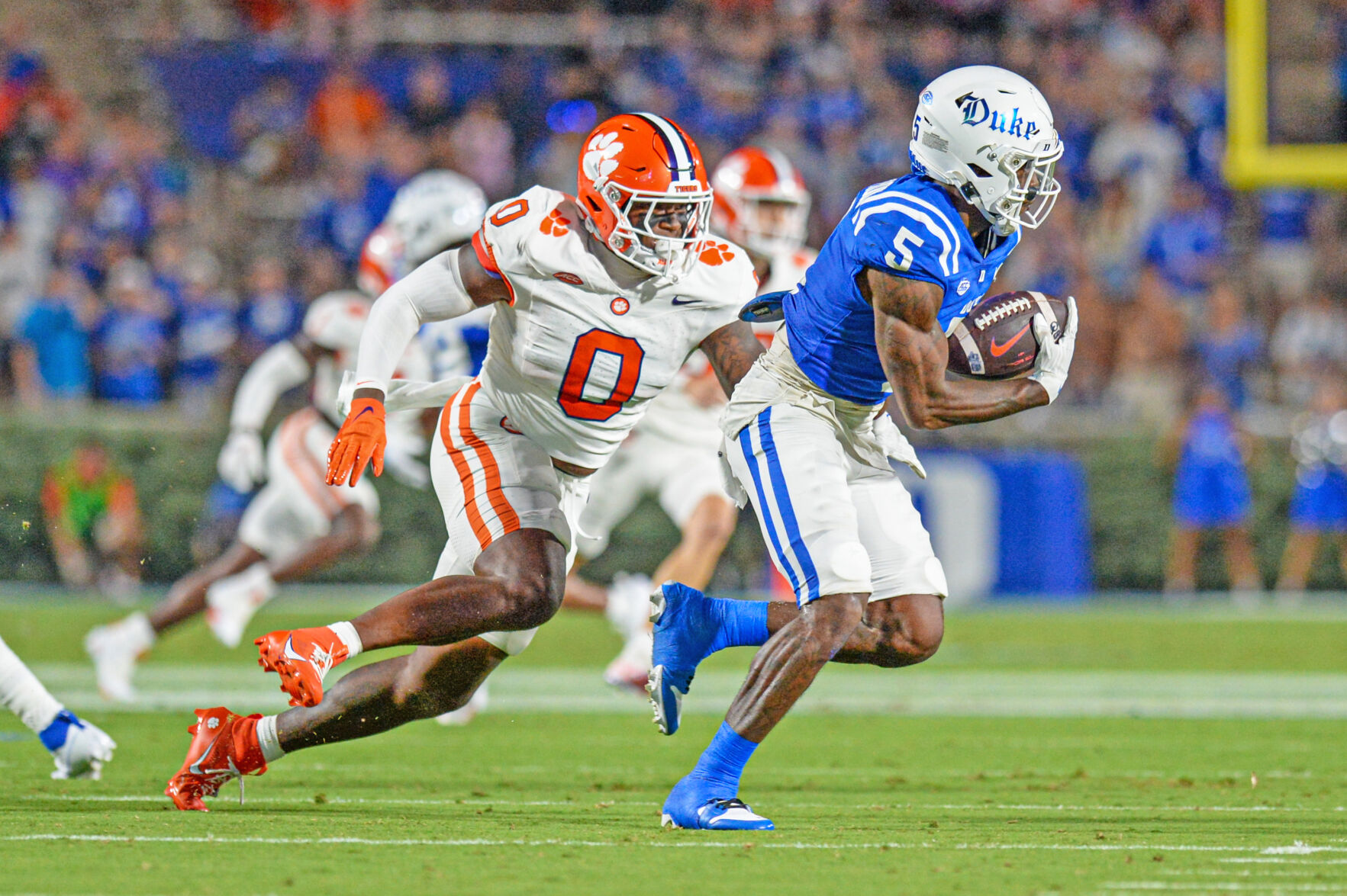 Clemson’s Carter aims for ‘legend’ status | Sports | upstatetoday.com