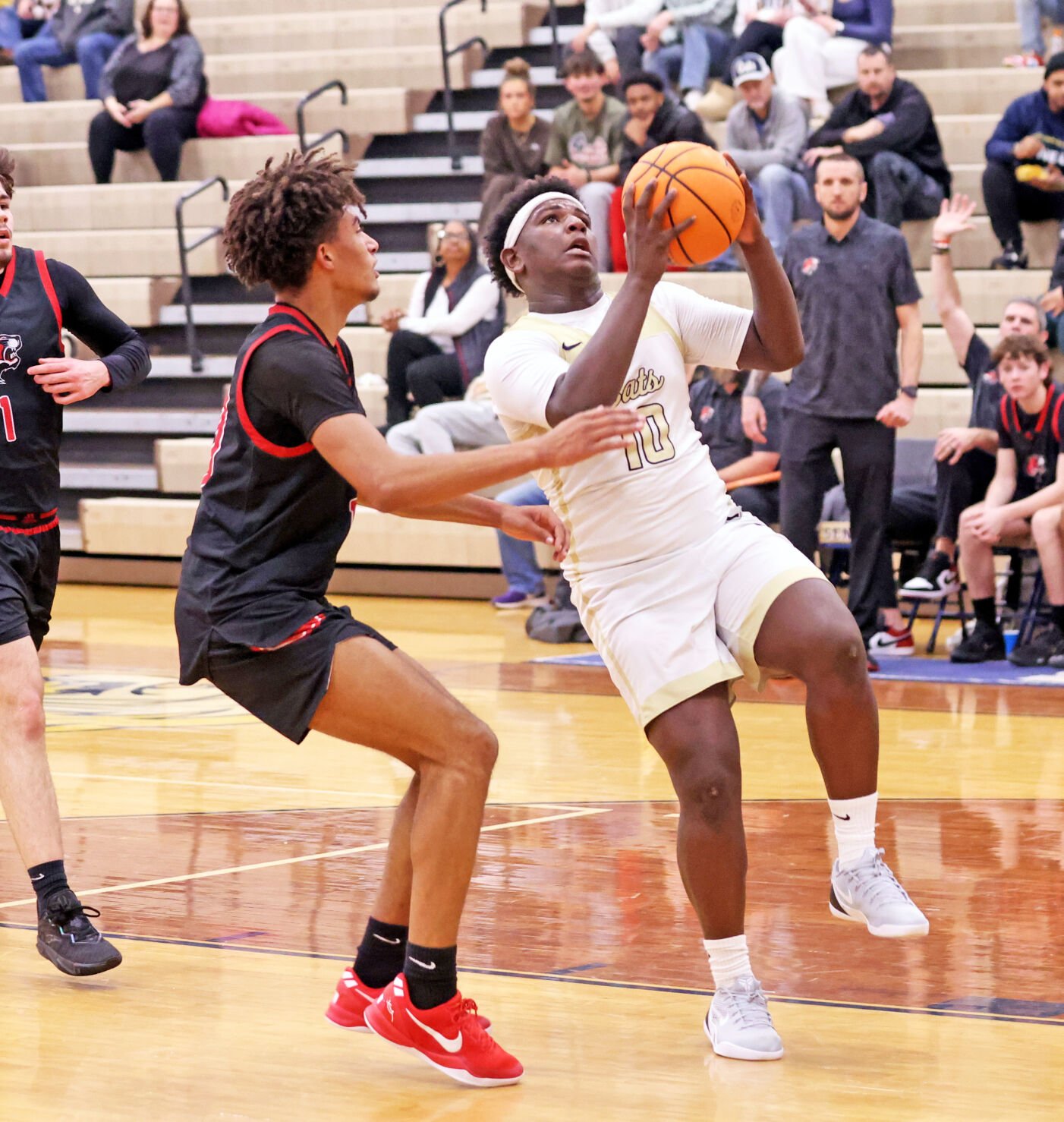 Tigers fend off slumping Seneca | Sports | upstatetoday.com