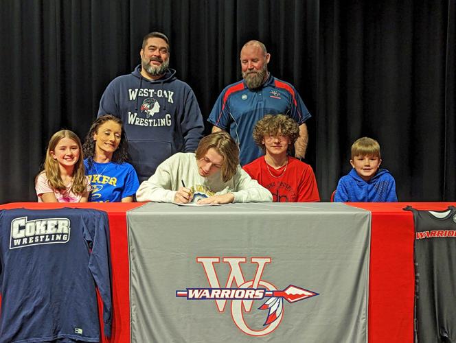 Freeman, Davis sign to wrestle at Coker | High School | upstatetoday.com