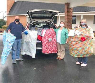 First Steps of Oconee County hosts annual children’s clothing drive ...