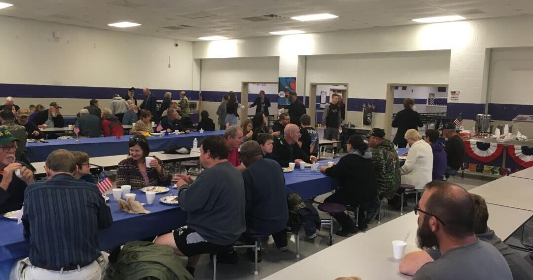 Walhalla Middle School welcomes vets for special breakfast | News ...