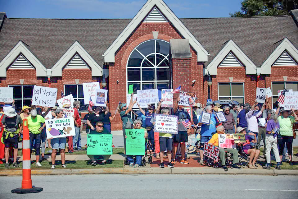 ‘No Kings’ protesters rally in front of Seneca City Hall | News ...
