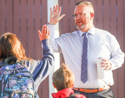 New principal welcomes back Clemson Elementary students | News ...