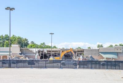 Old Bi-Lo building being torn down | Oconee County | upstatetoday.com