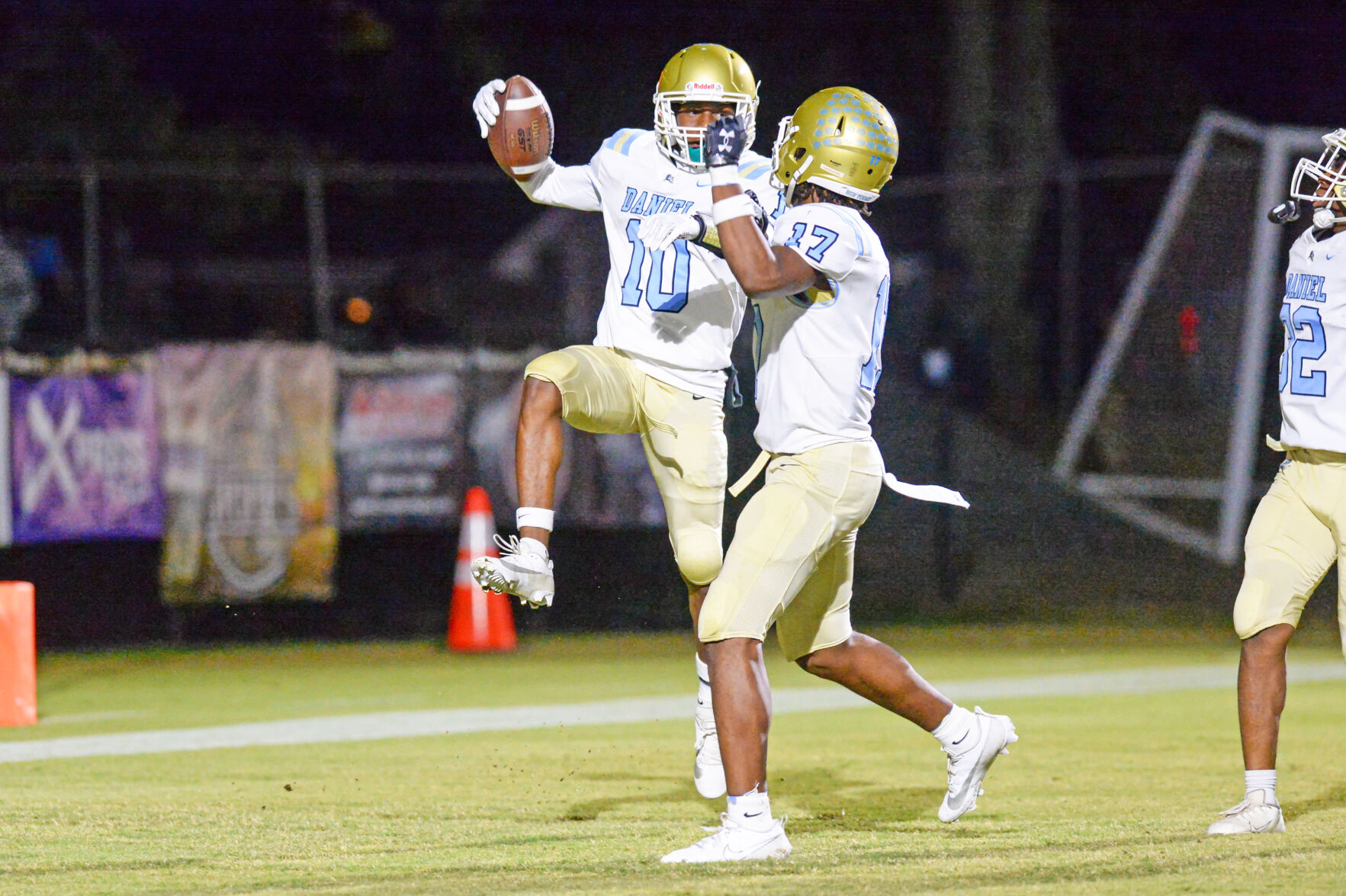 Lions win fifth straight region title | Sports | upstatetoday.com