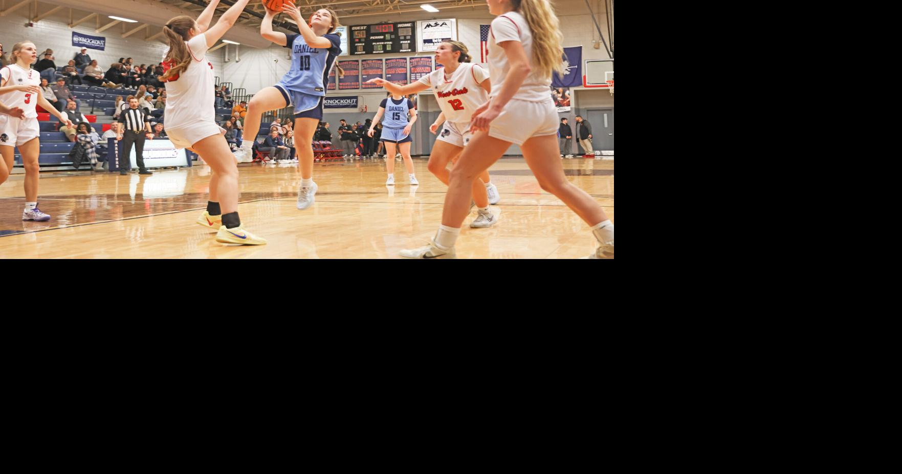 Daniel earns season sweep of Warriors | High School | upstatetoday.com