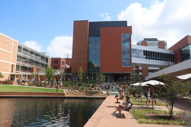 More than 1,000 Clemson University students set to graduate | News ...