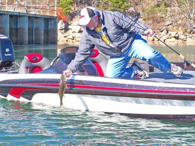Outdoors: Catching Keowee’s hot-hole spotted bass | Outdoors ...