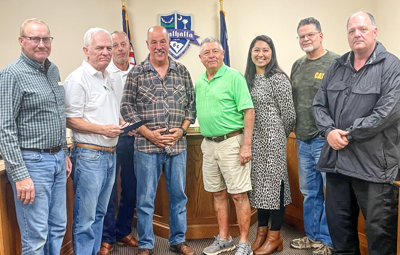 Retired Walhalla Police Lt. Robert Bennett honored at council meeting ...