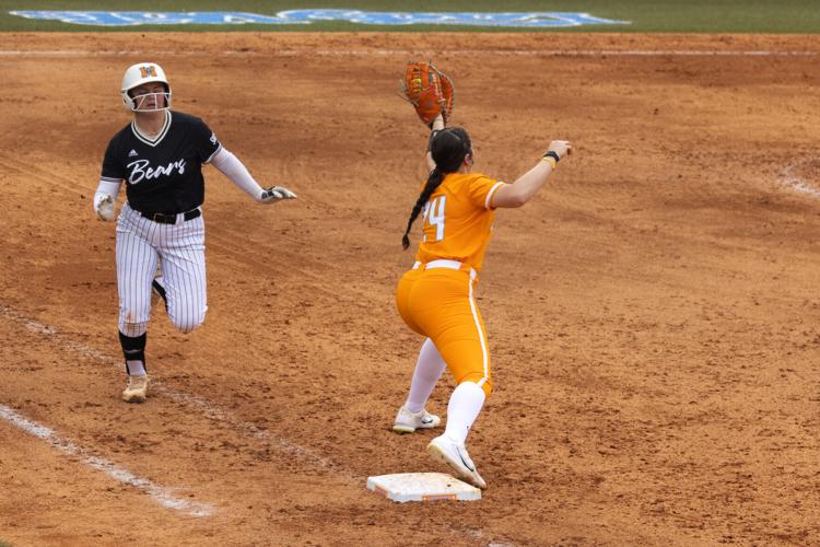 Softball vs. Mercer | Featured Photos | utdailybeacon.com