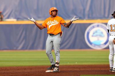 Tennessee baseball eliminates Vanderbilt to earn trip to SEC Tournament ...
