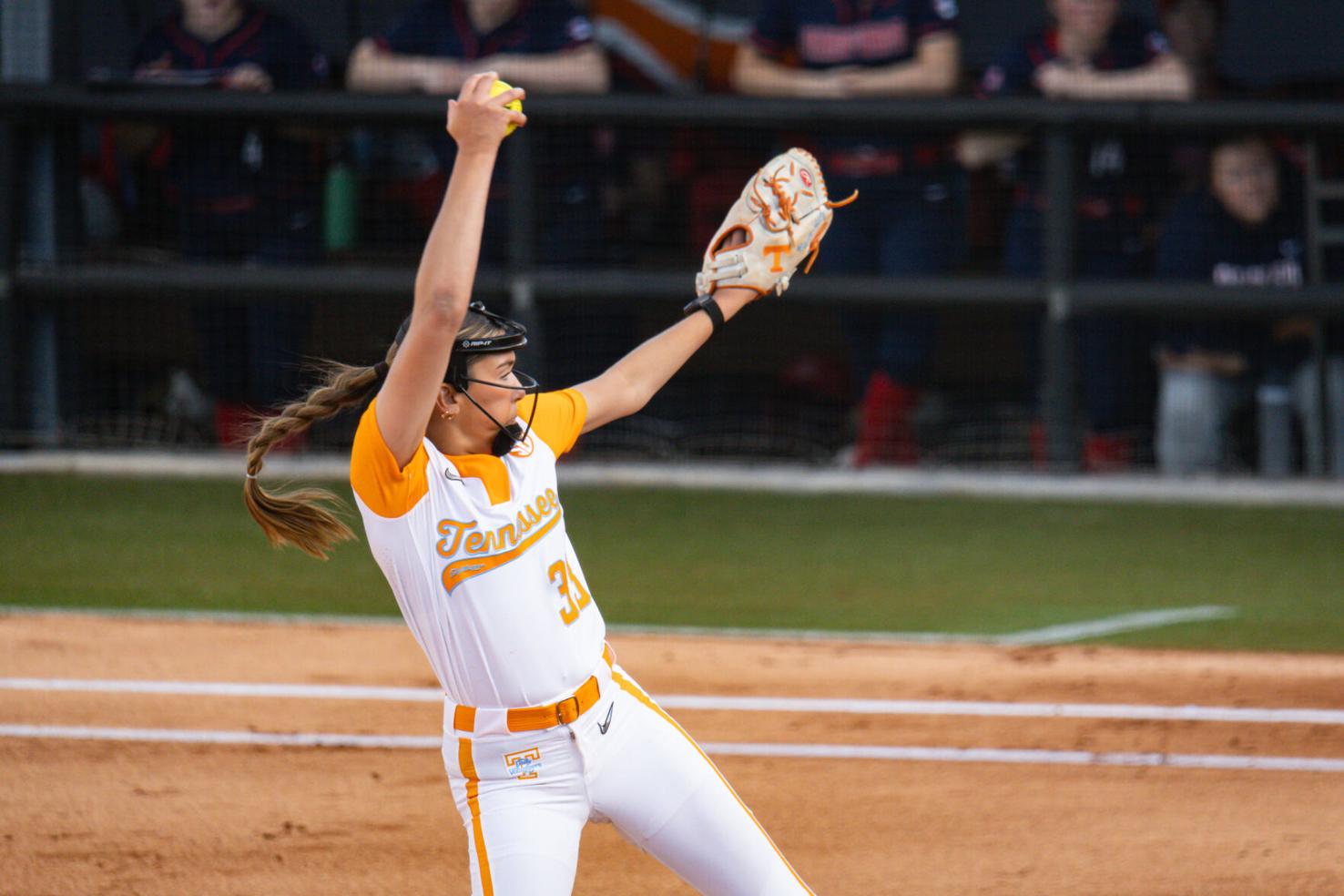 Tennessee softball loses series opener at No. 1 Texas | Softball ...