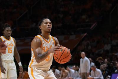 Notebook: Poor first half, struggles at the stripe destroy Vols ...