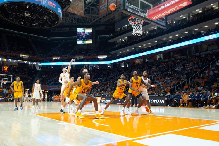 Nkamhoua's career day leads Vols over ETSU | Men's Basketball ...