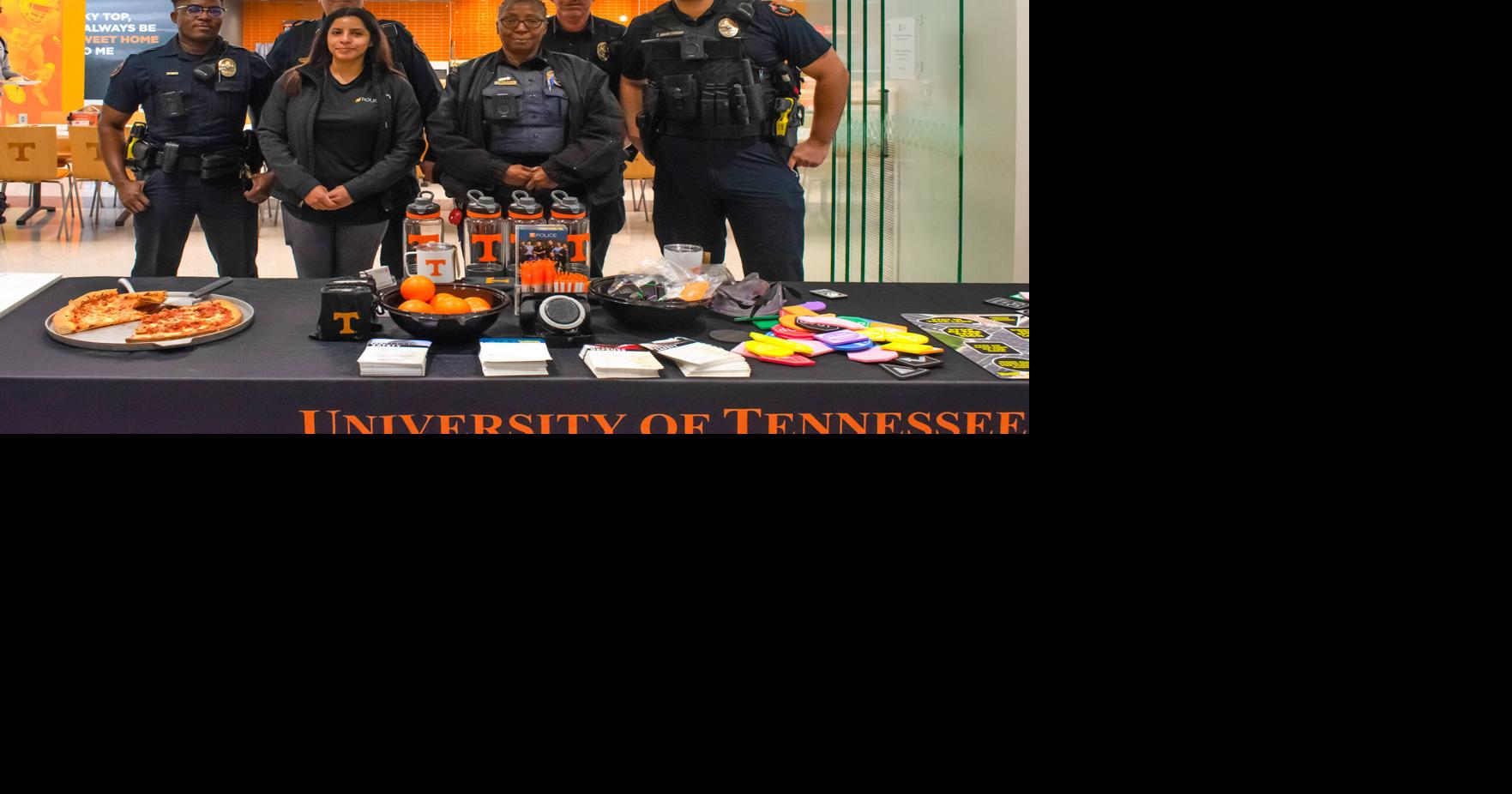 Photo Gallery - Pizza with a Cop | Campus News | utdailybeacon.com