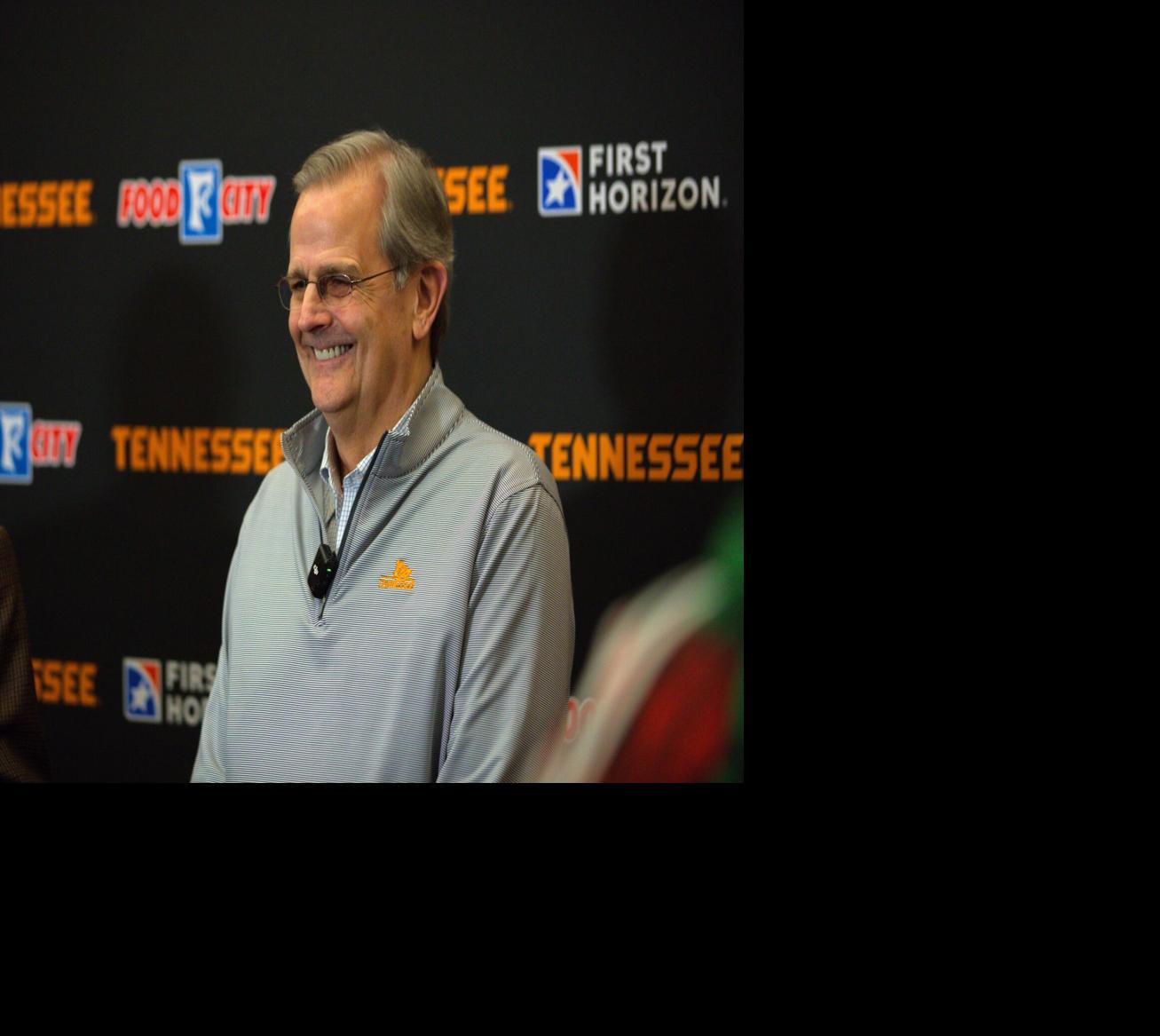 Tennessee basketball announcer Bert Bertelkamp retires | Men's ...