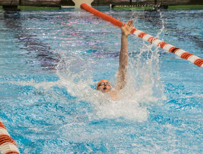 Photo Gallery - Swim/Dive vs Alabama | Gallery | utdailybeacon.com