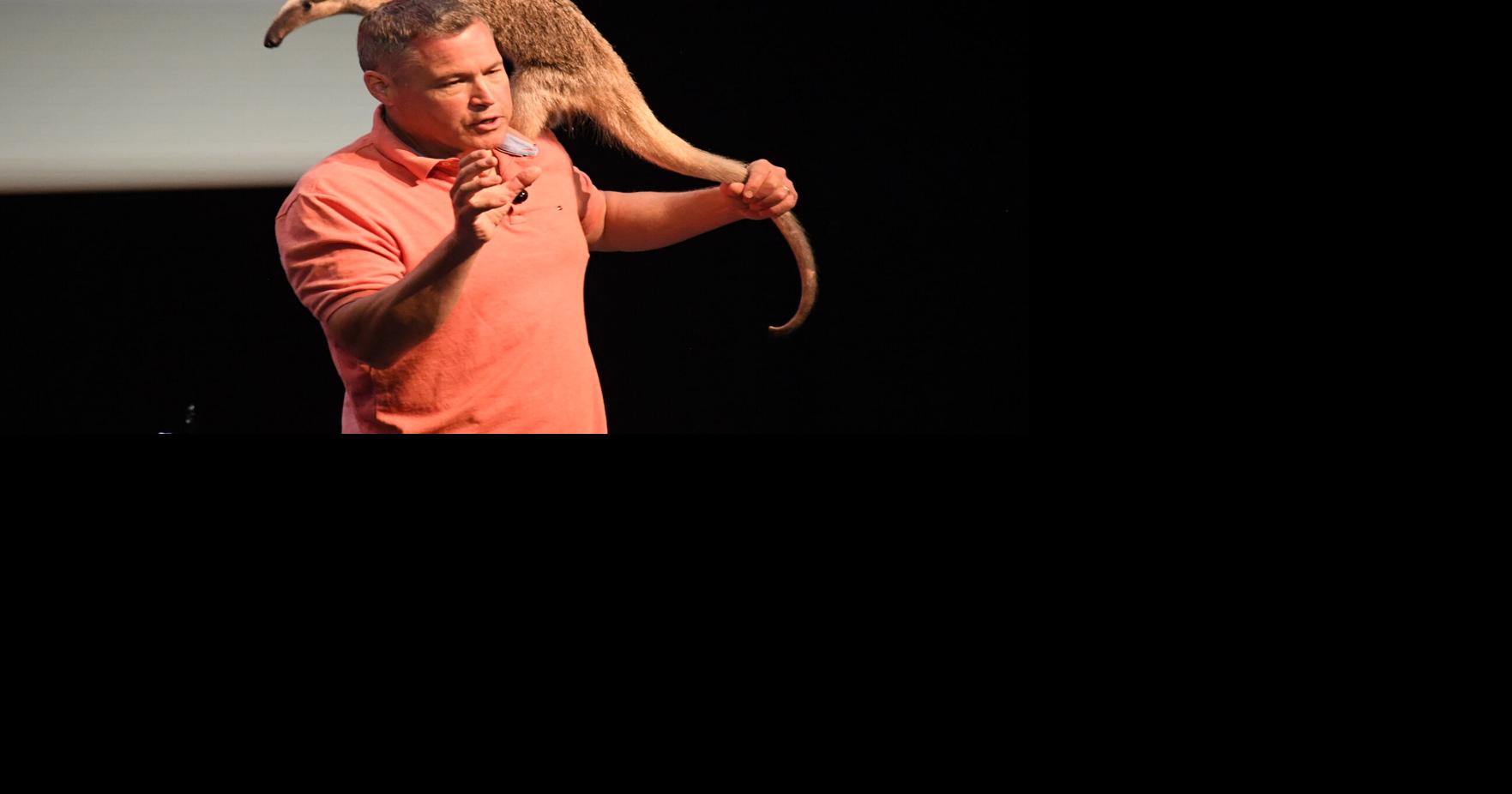 TV host and wildlife conservationist Jeff Corwin brings cast of animals ...