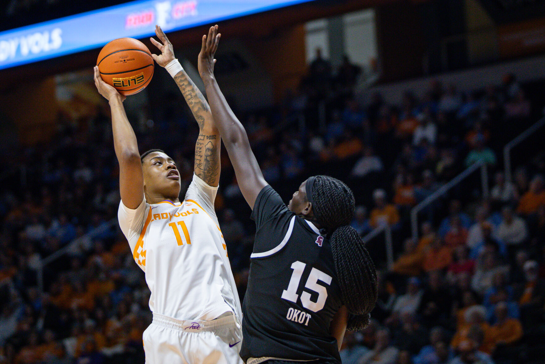 Vols basketball store