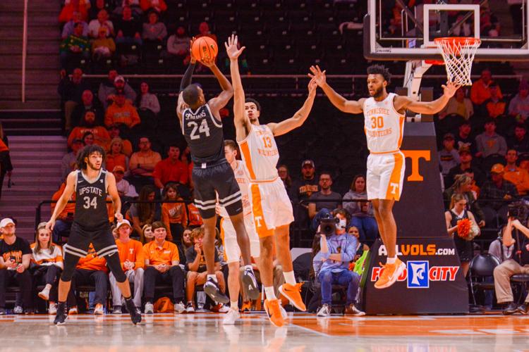 15 Vols score, Tennessee blitzes USC Upstate | Men's Basketball ...