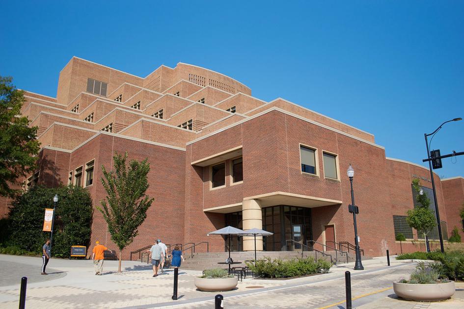 UT Libraries ranks among top 25 research libraries for second year in a ...