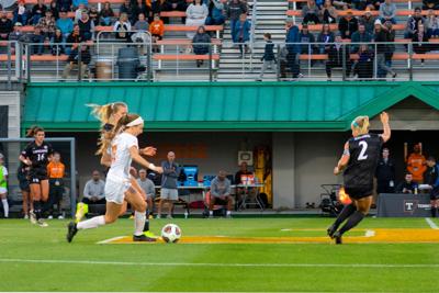 Notebook: Defense dazzles as Lady Vols knock off Washington State ...
