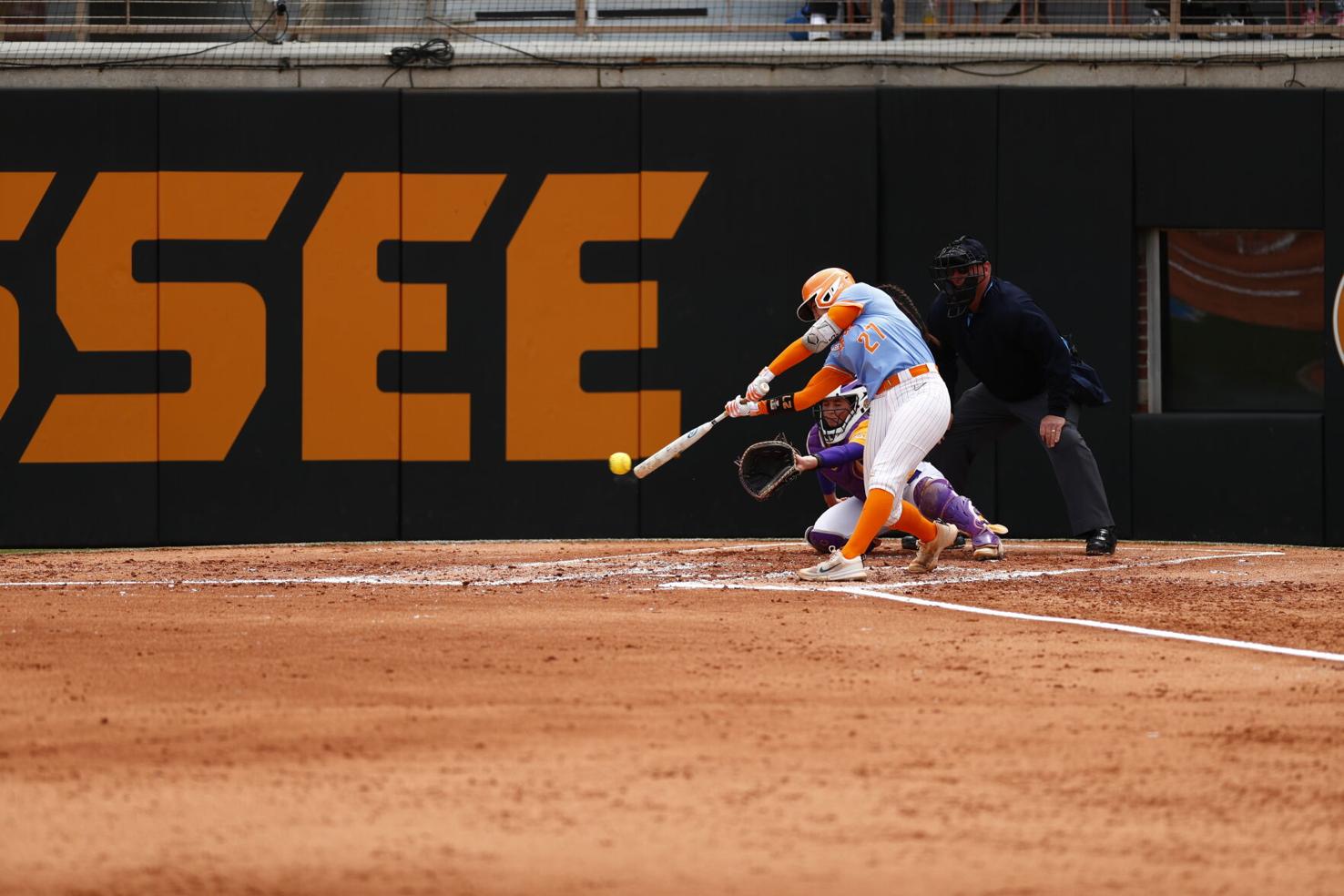 Giulia Koutsoyanopulos hits game-winning double after Tennessee ...