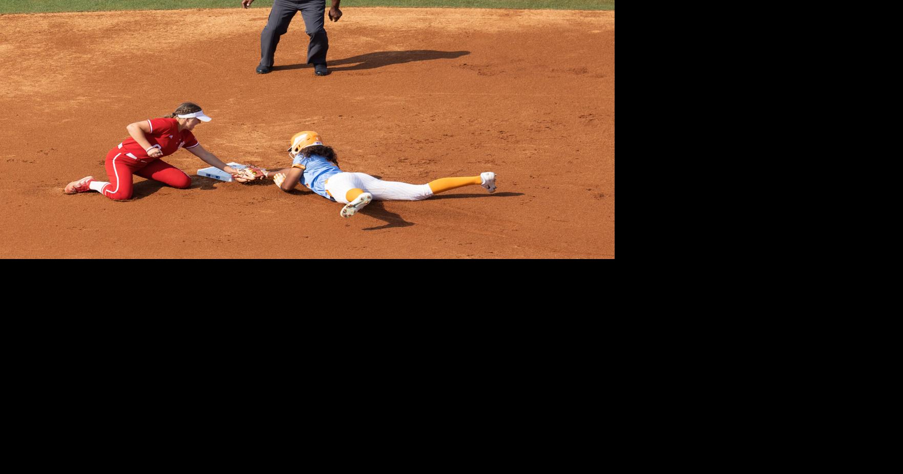 Notebook: Tennessee softball relies on pitching, hot bats in ...