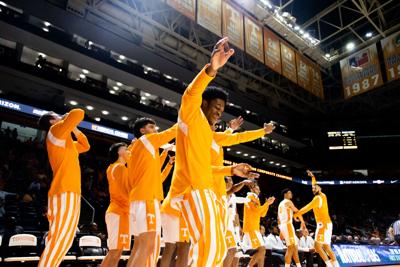 Basketball preview: Starting lineup shakes up as No. 22 Vols face FGCU ...