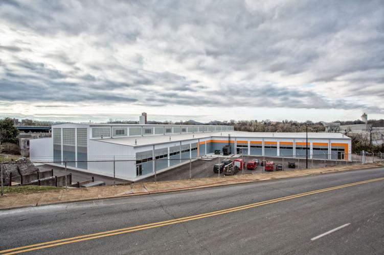 UT Facilities Building recognizes past, present accomplishments ...