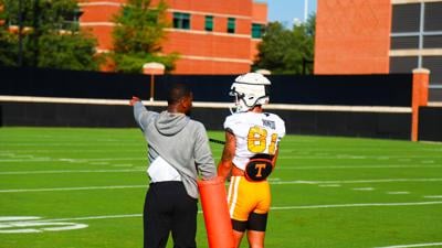 Kelsey Pope building a family at wide receiver for Tennessee | Football ...