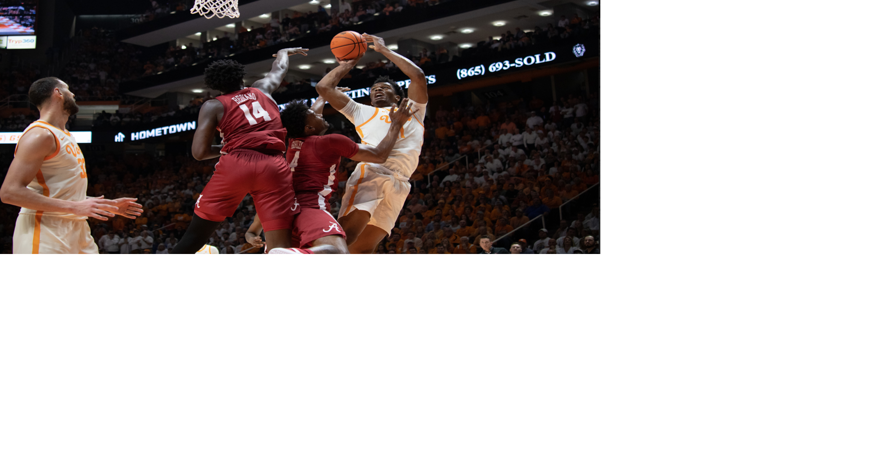 Down goes No. 1 as Vols hand Alabama first SEC loss | Men's Basketball | utdailybeacon.com