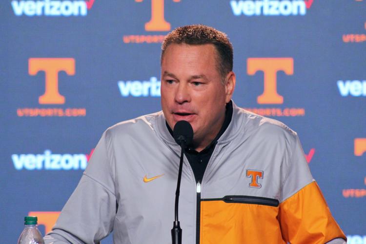 Jones, players staying positive amid Vols’ struggles | Football ...
