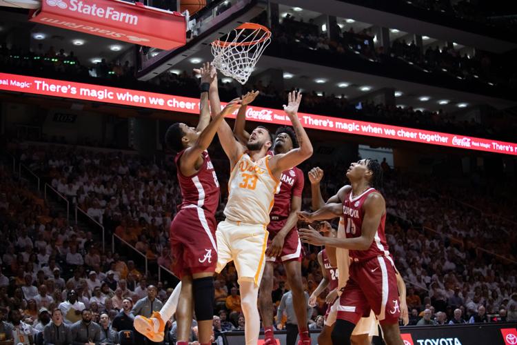 PHOTOS: Men's Basketball vs. Alabama | Featured Photos | utdailybeacon.com