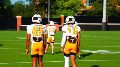 Bru McCoy impacting Vols wide receiver room despite injury | Football ...