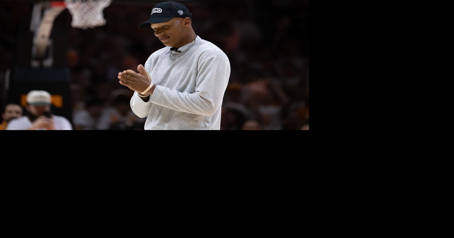 VFL Dobbs Gets Starting Nod in Arizona | Football | utdailybeacon.com