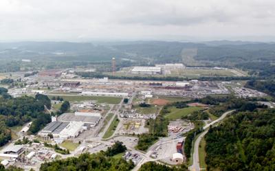 Final wall of historic ORNL building comes down | News | utdailybeacon.com
