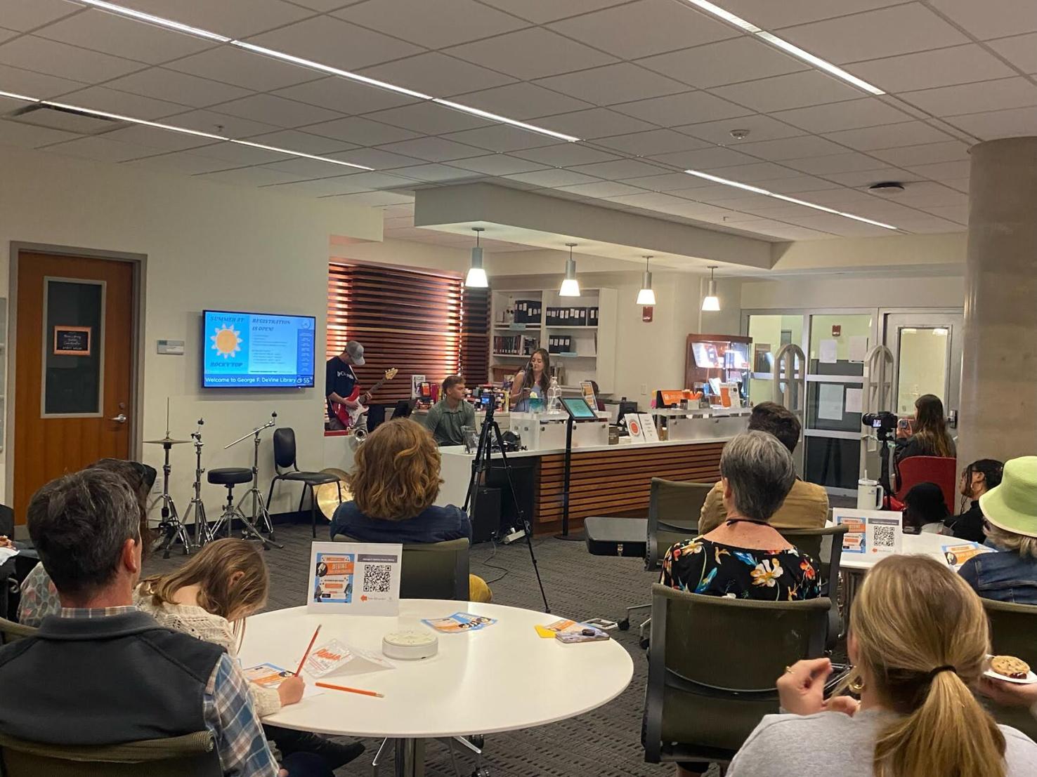 Tiny Desk concert in Devine Music Library spotlights rising student ...