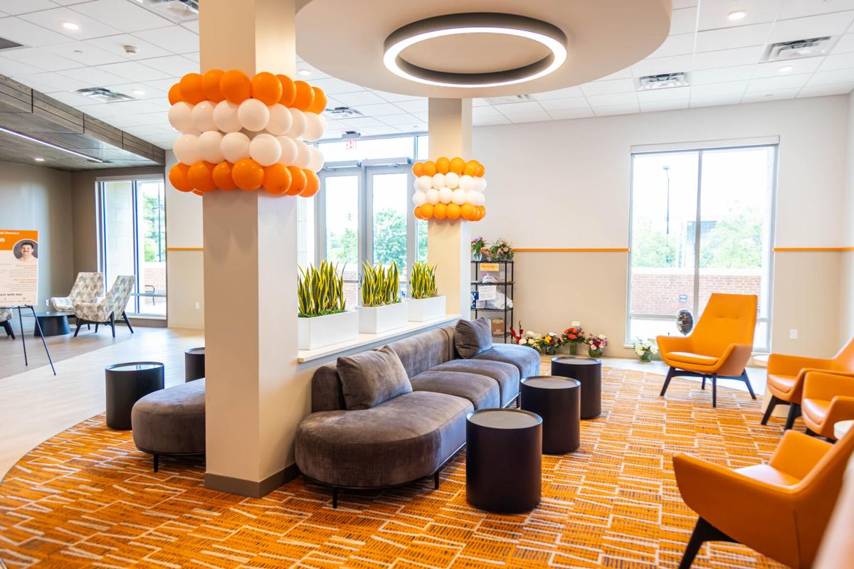 Poplar, Beacon residence hall dedication: New vols get new halls ...