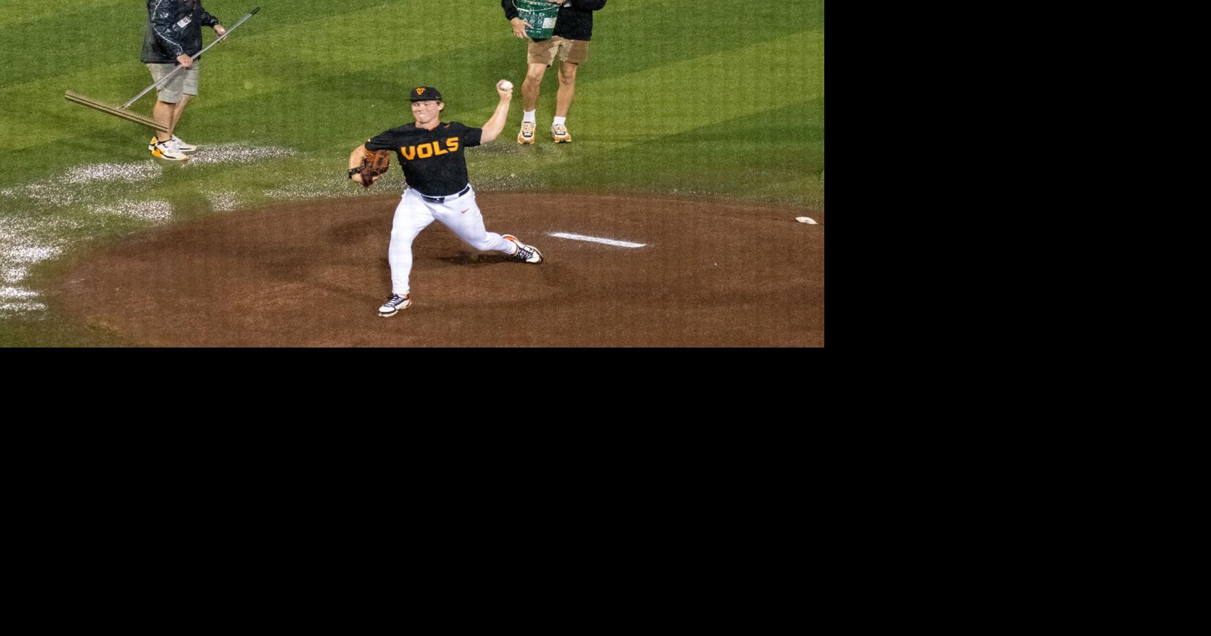 Tennessee baseball struggles through rain delay | Baseball ...