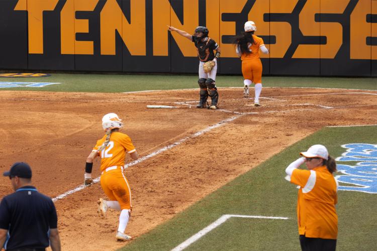 Softball vs. Mercer | Featured Photos | utdailybeacon.com