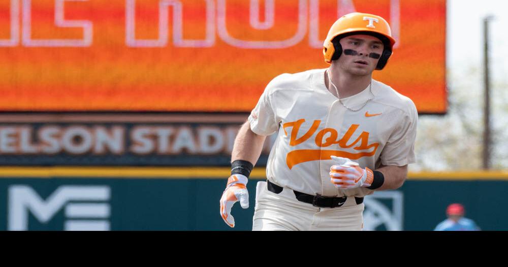 Dylan Dreiling 2-homer game pushes Tennessee baseball to intense win ...