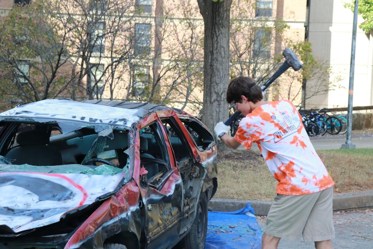 Students smash car with sledgehammers ahead of Georgia game in annual ...