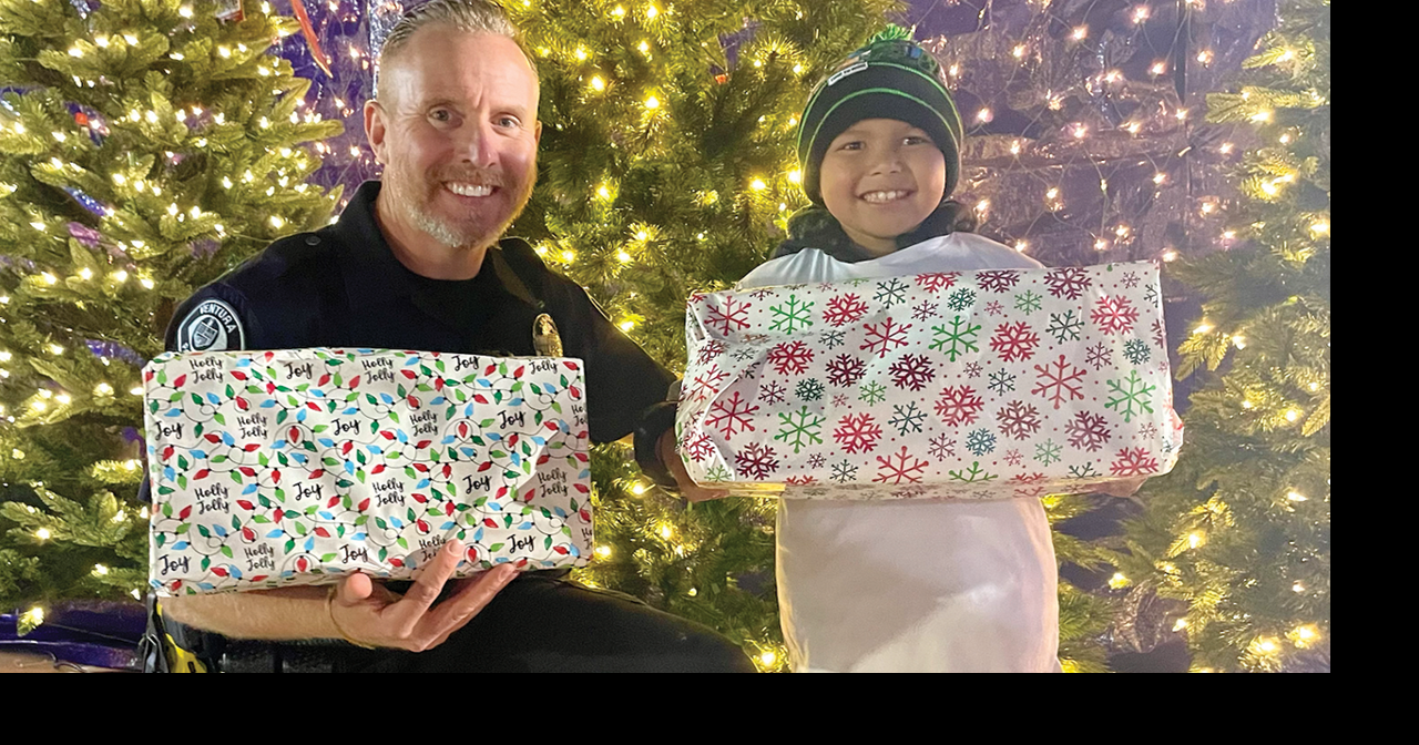 Kindness Corner: Shop With a Cop | News | vcreporter.com